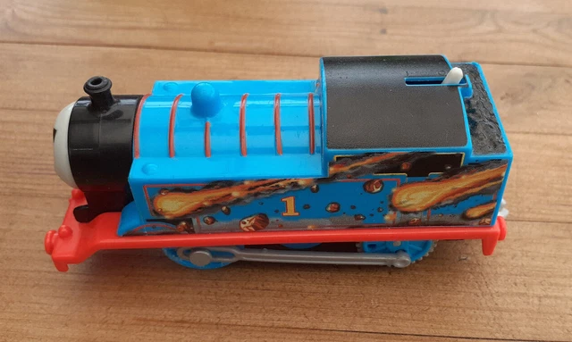 FIREBALL THOMAS THE Tank Engine trackmaster motorised train *very good ...