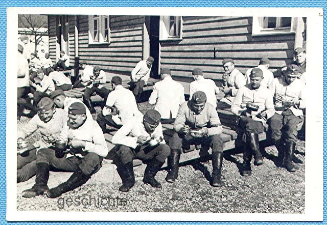 FOTO, PIONIER-AUSBILDUNG, BEIM Essen am Wasserplatz, um 1938 !!! EUR 9 ...