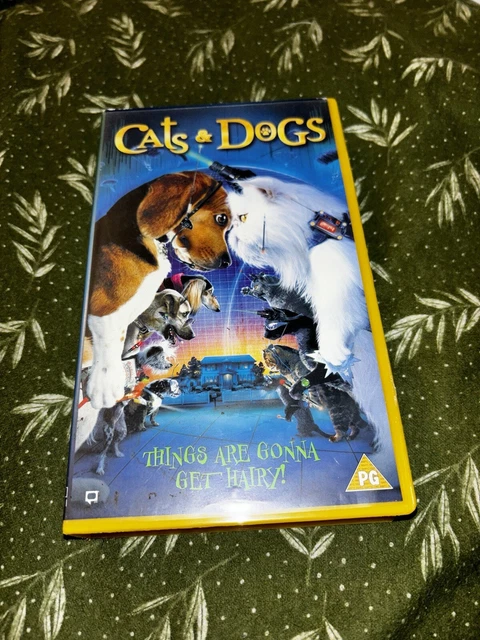 CATS & DOGS VHS Video Tape Family Kids PG 2001 Rare Collectors £2.99 ...