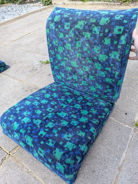 LONDON UNDERGROUND DISTRICT Line D78 Stock Seat Cushion Pair £26.71 ...