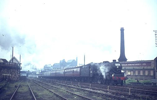 ORIGINAL COLOUR SLIDE of 45428 LMR Black 5 steam loco £2.99 - PicClick UK