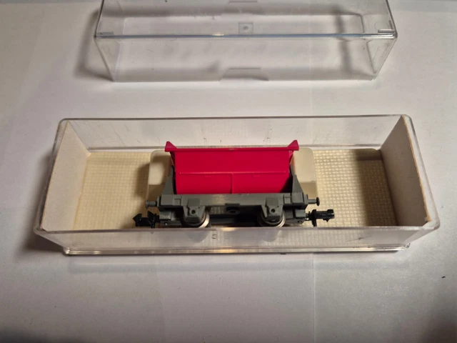 FLEISCHMANN 8500 SPUR N Lorenkippwagen 2-achsig rot/grau kippbar OVP ...