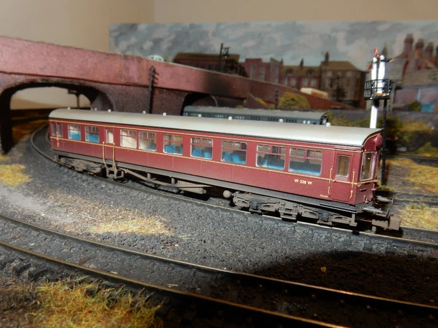 N GAUGE GRAHAM Farish Auto Trailer coach BR Maroon 374-611 TMC ...