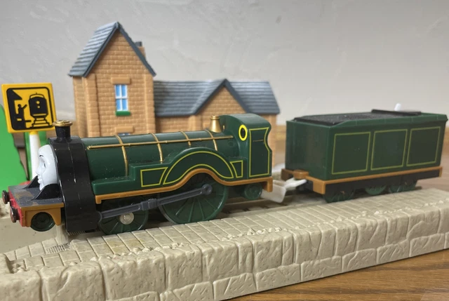 THOMAS & FRIENDS TrackMaster Emily Tender Motorized Train Engine Hit ...