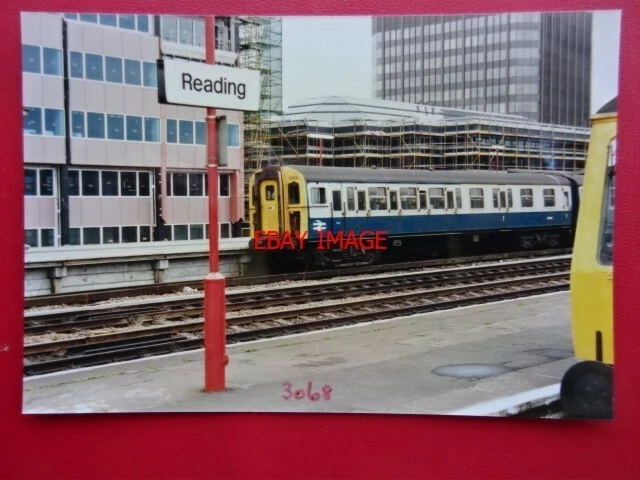 PHOTO BR Class 423 4-Vep Emu Unit 3068 At Reading Station £1.75 ...
