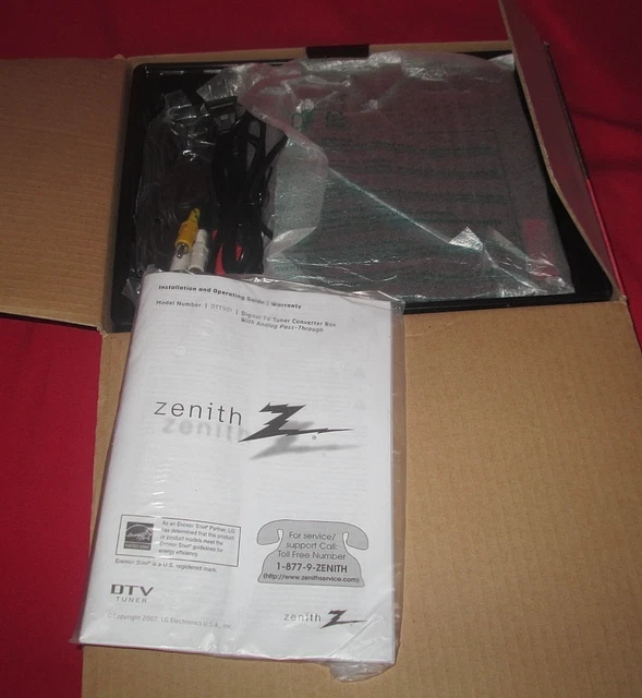 ZENITH DIGITAL TV Tuner Converter Box w/Remote and Manual DTT901 New ...