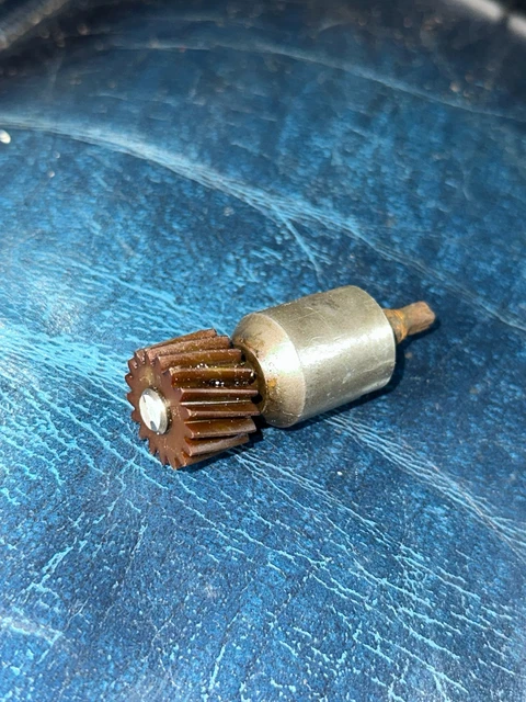 CLASSIC MINI 17 Tooth Speedo Drive Worm Pinion 22A1881 Seventeen Teeth ...