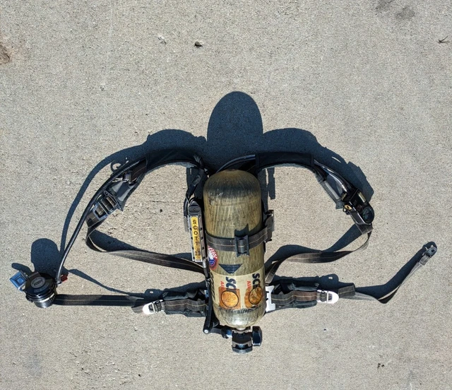 SCOTT 2.2 SCBA Air-Pak EZ-FLO Regulator HUD UAC W/Fiberglass Bottle ...