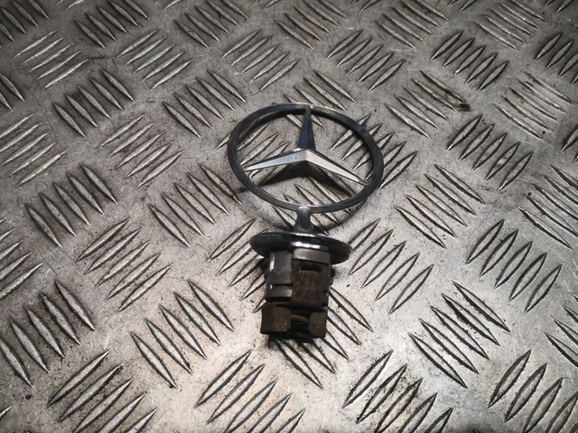 MERCEDES-BENZ FRONT BONNET Hood Standing Star Badge Emblem C W203 ...