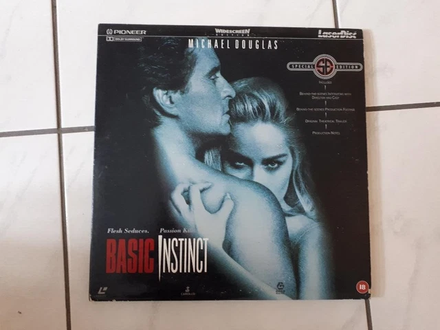 BASIC INSTINCT - UK Pal 2 Disc Laserdisc - Michael Douglas Sharon Stone £9.99 - PicClick UK