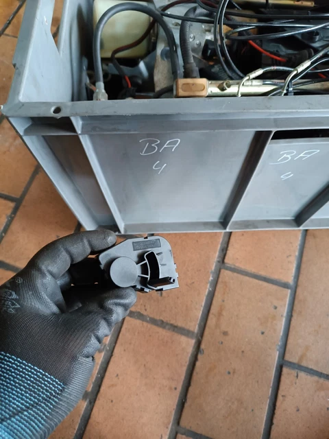 ORIGINAL MERCEDES-BENZ SLK R170 switch roof limit switch A1708201110 £ ...