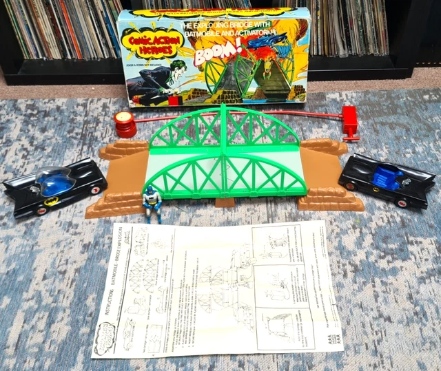 COMIC ACTION HEROES Batman The Exploding Bridge Mego Denys Fisher ...