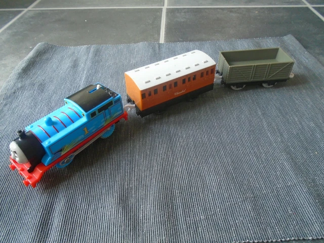 THOMAS THE TANK Engine Trackmaster Speed & Spark Train, Clarabel ...