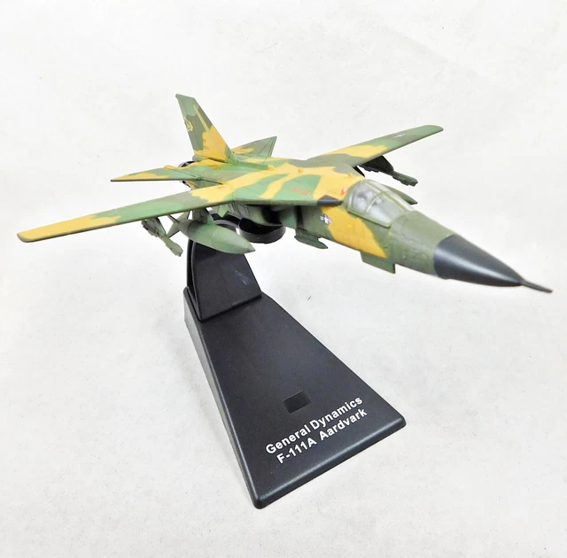 GENERAL DYNAMICS F-111 Aardvark USAF Model Attack Aircraft Atlas 1:144 ...