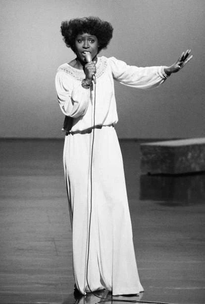 ACTRESS SINGER RENN Woods On Johnny Carson 1977 OLD TV PHOTO 3 £5.68 ...