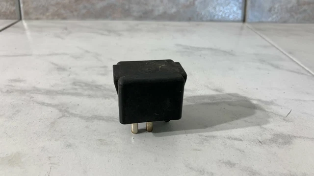 ORIGINAL MERCEDES BENZ W201 W124 Relay Fuse Box A2015400350 DE $21.07 ...