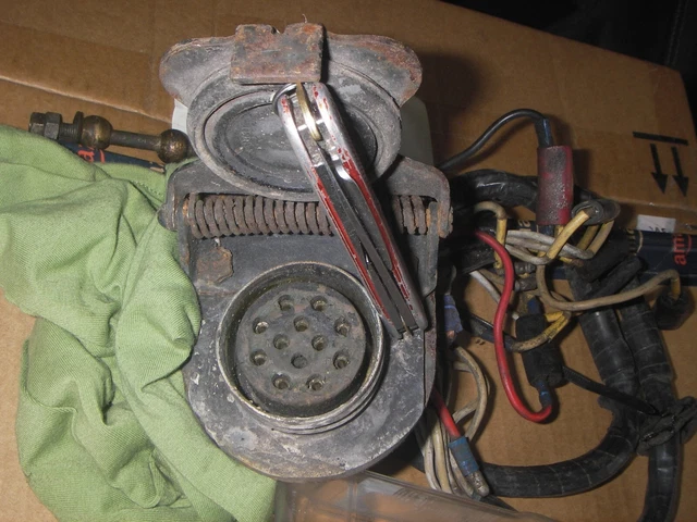 AUSTRALIAN ARMY PERENTIE ADF Land Rover NATO Trailer Plug and Harness ...