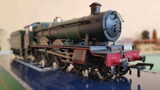 BACHMANN OO GAUGE GWR Hall Class 4-6-0 loco, 4965 Rood Ashton Hall ...