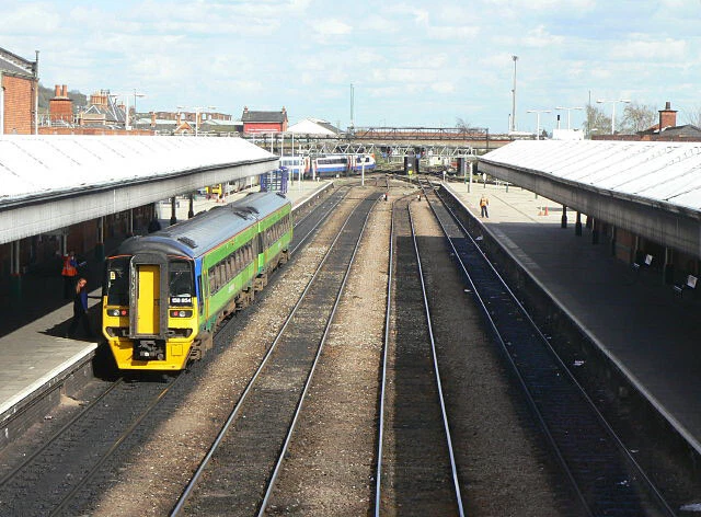 PHOTO 6X4 NOTTINGHAM Station Nottingham\/SK5641 Looking east from the ...