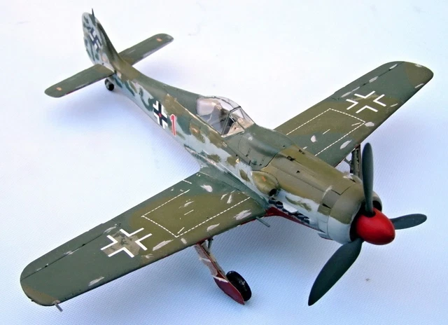 FOCKE WULF FW-190D-9, 1945,scale 1/48,built model £18.95 - PicClick UK
