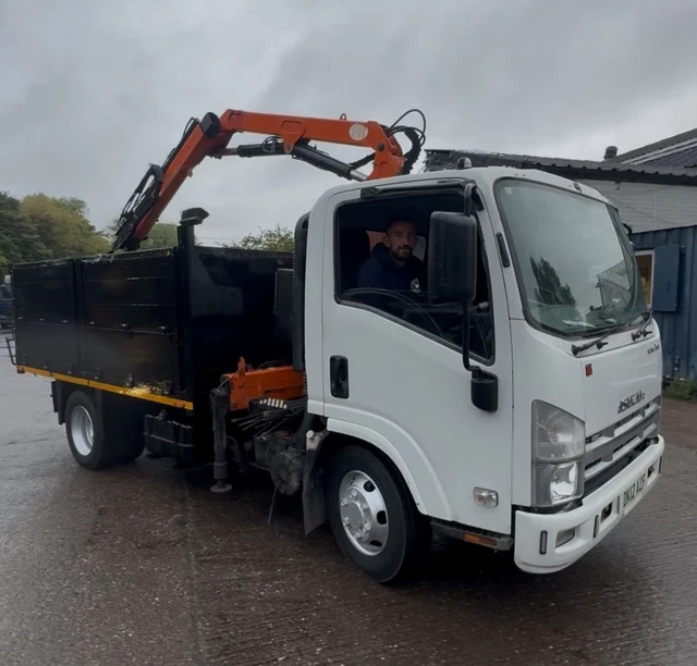 IZUZU GRAB LORRY £4,200.00 - PicClick UK