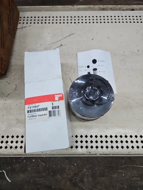 FS19947 FLEETGUARD FUEL FILTER DT466E PF7978 MaxxForce Engines EUR 64,29 - PicClick DE