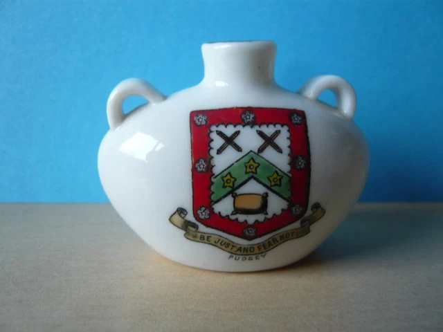 WH GOSS CRESTED China Model of Sunderland Bottle. Crest of Pudsey £4.00 ...