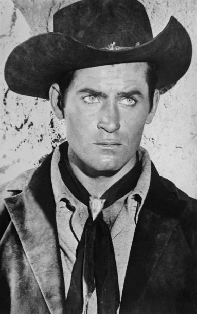 AMERICAN ACTOR AND singer Clint Walker best known for his lea- 1960s ...
