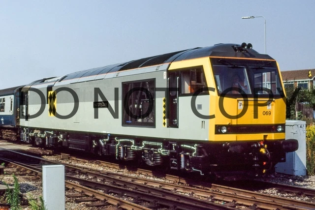 UK DIESEL TRAIN Railway Photograph Of Class 60 60069 Loco. Rm60-347 £1. ...