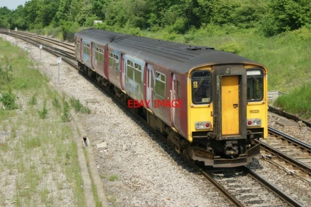 PHOTO CLASS 150 Sprinter Standard Mkiii 2-Car Dmu No 150 221 Leaving ...