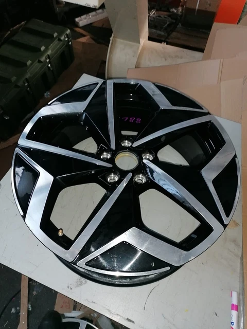 GENUINE VOLKSWAGEN VW 19 inch ALLOY WHEEL RIM - 10A601025J £349.94 ...