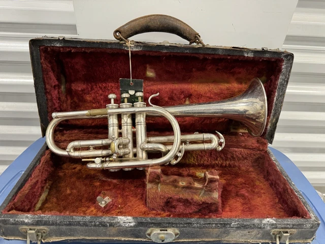 VINTAGE THE ELKHART Band Instrument Co. Cornet Horn w/ Case Deer Head ...