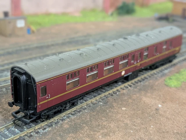 HORNBY R4132A MK1 Brake Coach in BR maroon M34288 £20.00 - PicClick UK