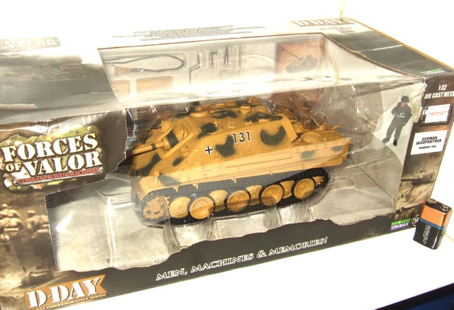 FORCES OF VALOR 80058 German Jagdpanther, Normandy 1944 & Commander , 1 ...