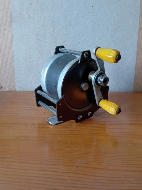 ANCIEN MOULINET POUR Peche A La Mouche. Made In France EUR 5,00 ...