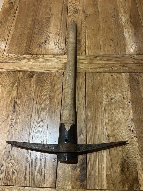 EX MOD /|\ Vintage British Military Short 26” Inch Infantry Pick Axe £ ...