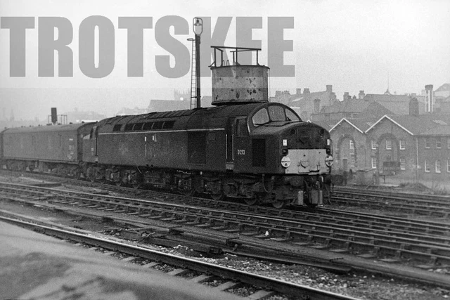 35MM NEGATIVE BR British Railways Diesel Loco Class 40 D213 c1967 £3.99 ...