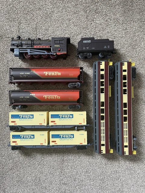 VINTAGE FENFA MODEL Train BUNDLE - Steam Train, Coaches And Tracking £ ...