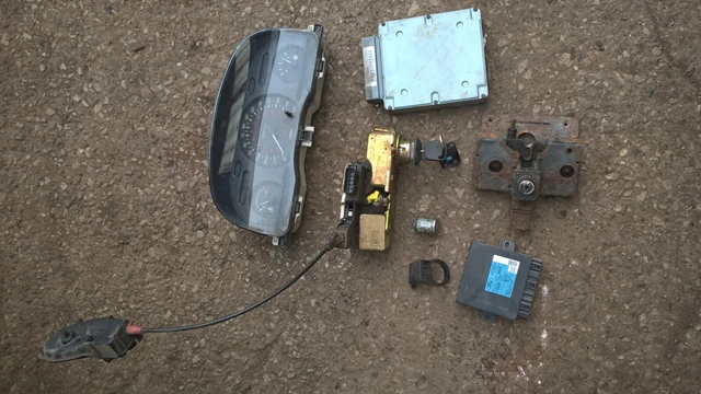 GENUINE FORD TRANSIT Mk6 2.4 Diesel Ecu Kit + Key 3C11-12A650-Ab ~ £85. ...