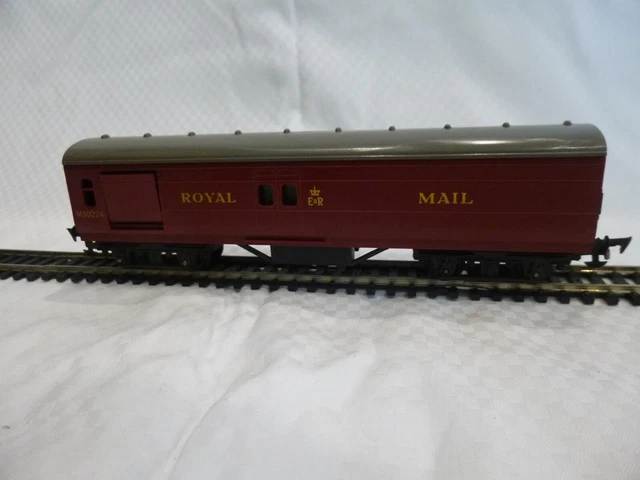 TRIANG R23 ROYAL mail coach car £11.12 - PicClick UK