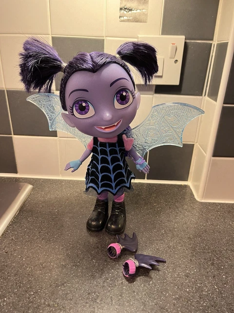 DISNEY JUNIOR VAMPIRINA Vee Talking Doll £16.00 - PicClick UK