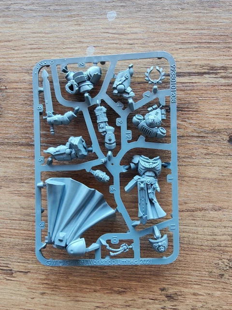 SPACE MARINE CAPTAIN/ lieutenant /Blade guard. Warhammer 40k. New on ...