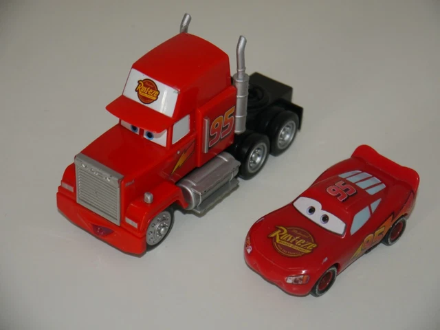 DISNEY PIXAR CARS Mack Semi Truck and Lightning McQueen Car Racer _MM13 ...