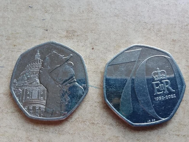 50P COINS QUEENS 70th Platinum Jubilee + Paddington Bear at St Pauls ...