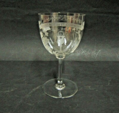 VERRE CALICE SOUVENIR DE 1er COMMUNION RELIGIEUX CRISTAL GRAVE NOELE 1948 EUR 30,00 - PicClick FR