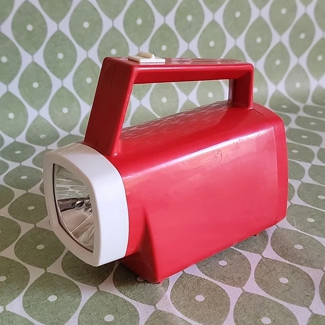 VINTAGE 60S 70S Red Ever Ready Torch Handheld 6V Everready Light Retro ...