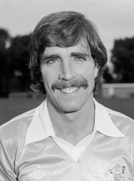 PAUL POWER OF Manchester City At Platt Lane 1980 OLD PHOTO EUR 6,55 ...