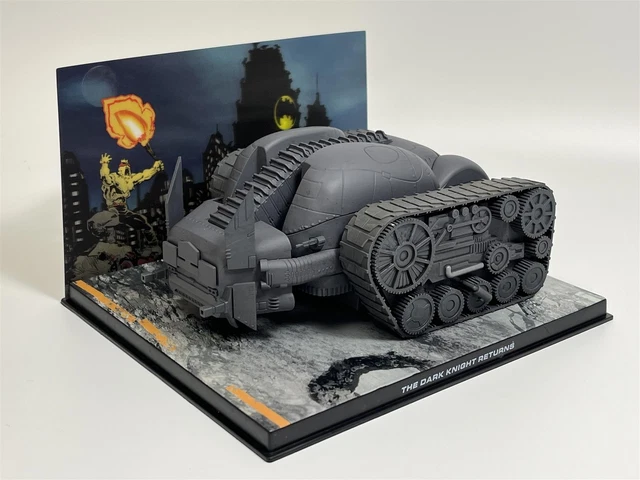 THE DARK KNIGHT Returns Tank 1:43 Scale Magazine BAT Tank £15.99 ...