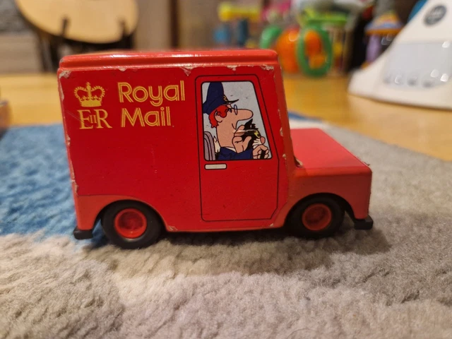 POSTMAN PAT ERTL Royal Mail Van 1983 Toy Car Vintage £6.00 - PicClick UK
