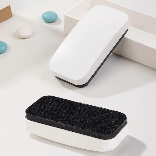 MAGNETIC BLACKBOARD BRUSH Built-in Magnets Wipe Clean Home Office ...